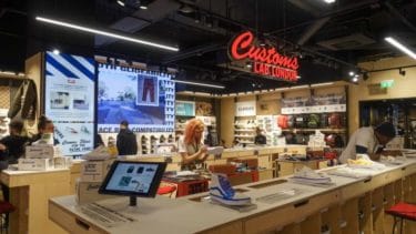 50 of the World’s Best Retail Displays - Insider Trends