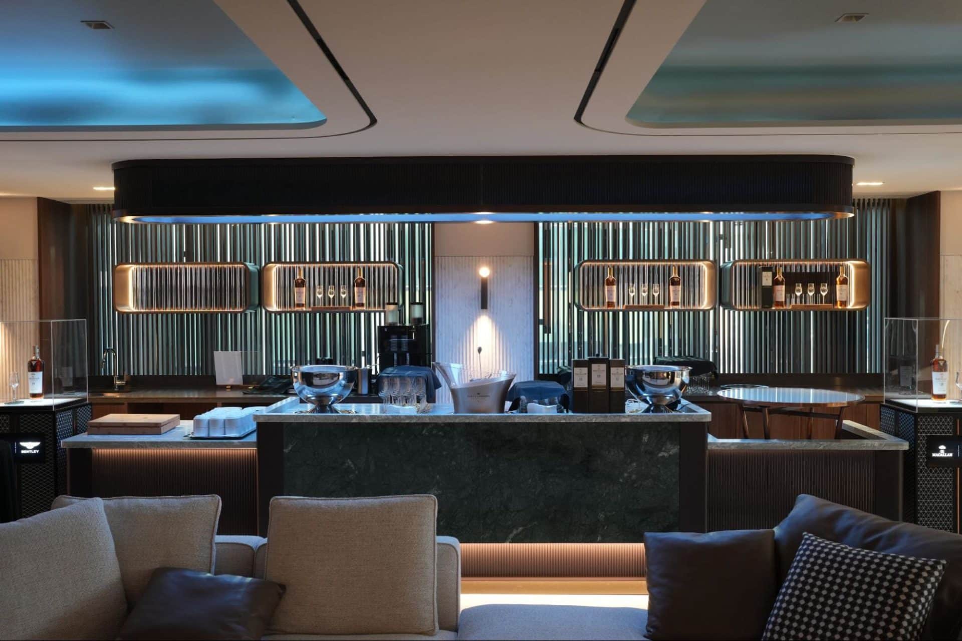 30 Top Luxury Retail Stores for 2023 - Insider Trends