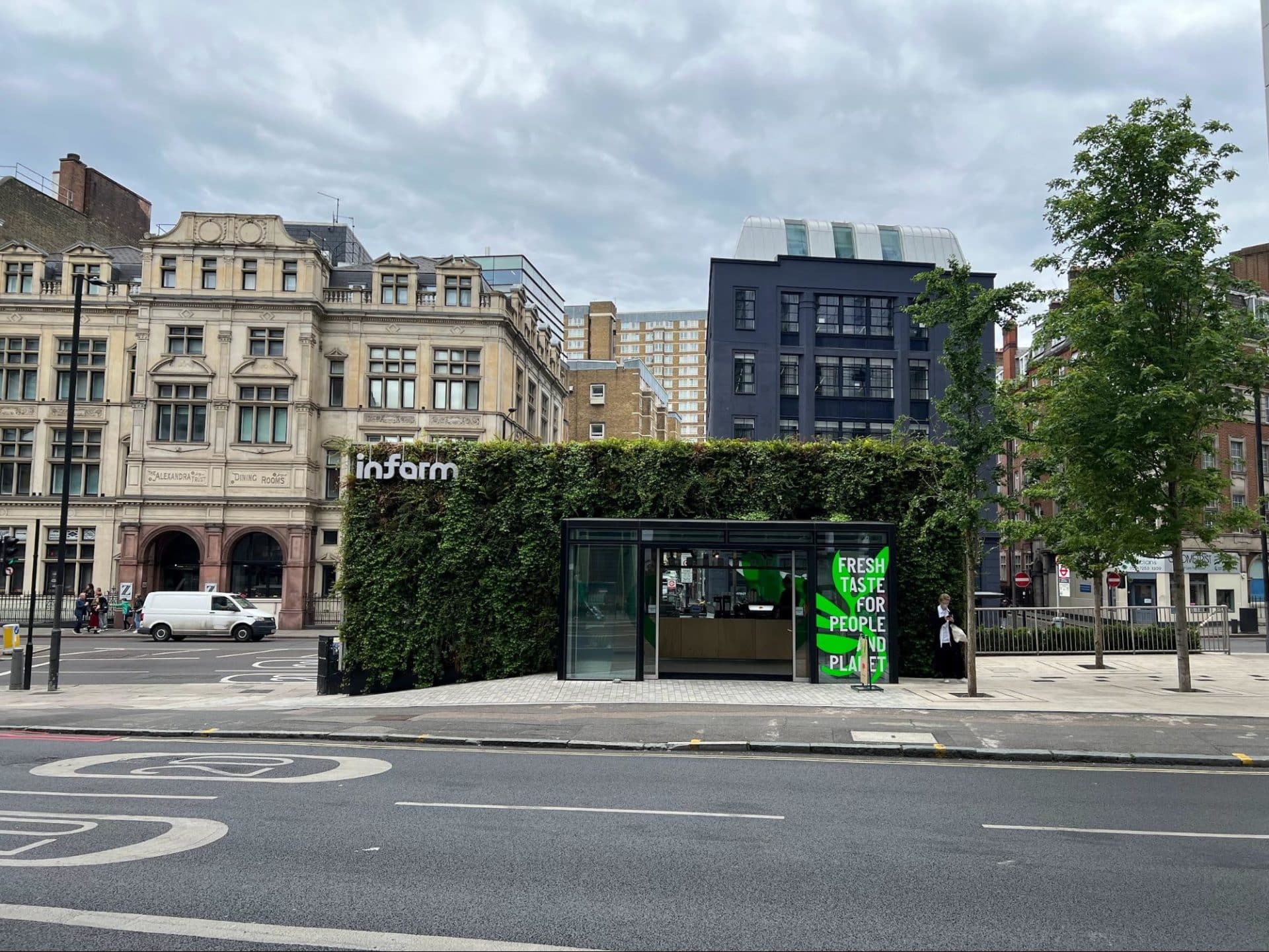 What is a flagship store? - Insider Trends