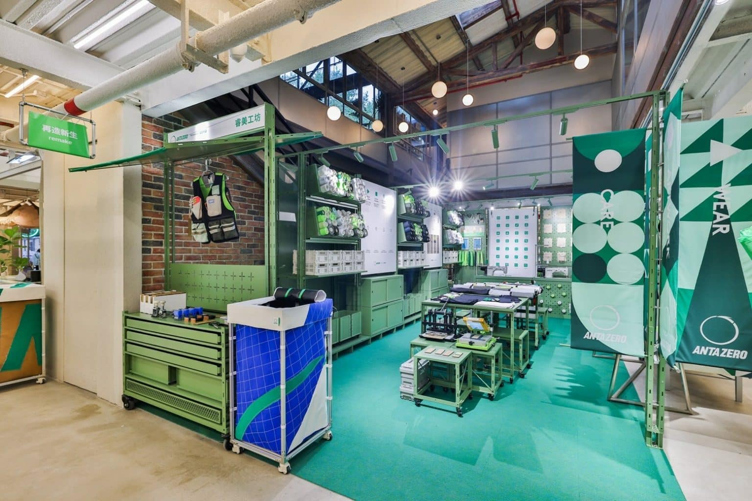 50 of the World’s Best Retail Displays - Insider Trends