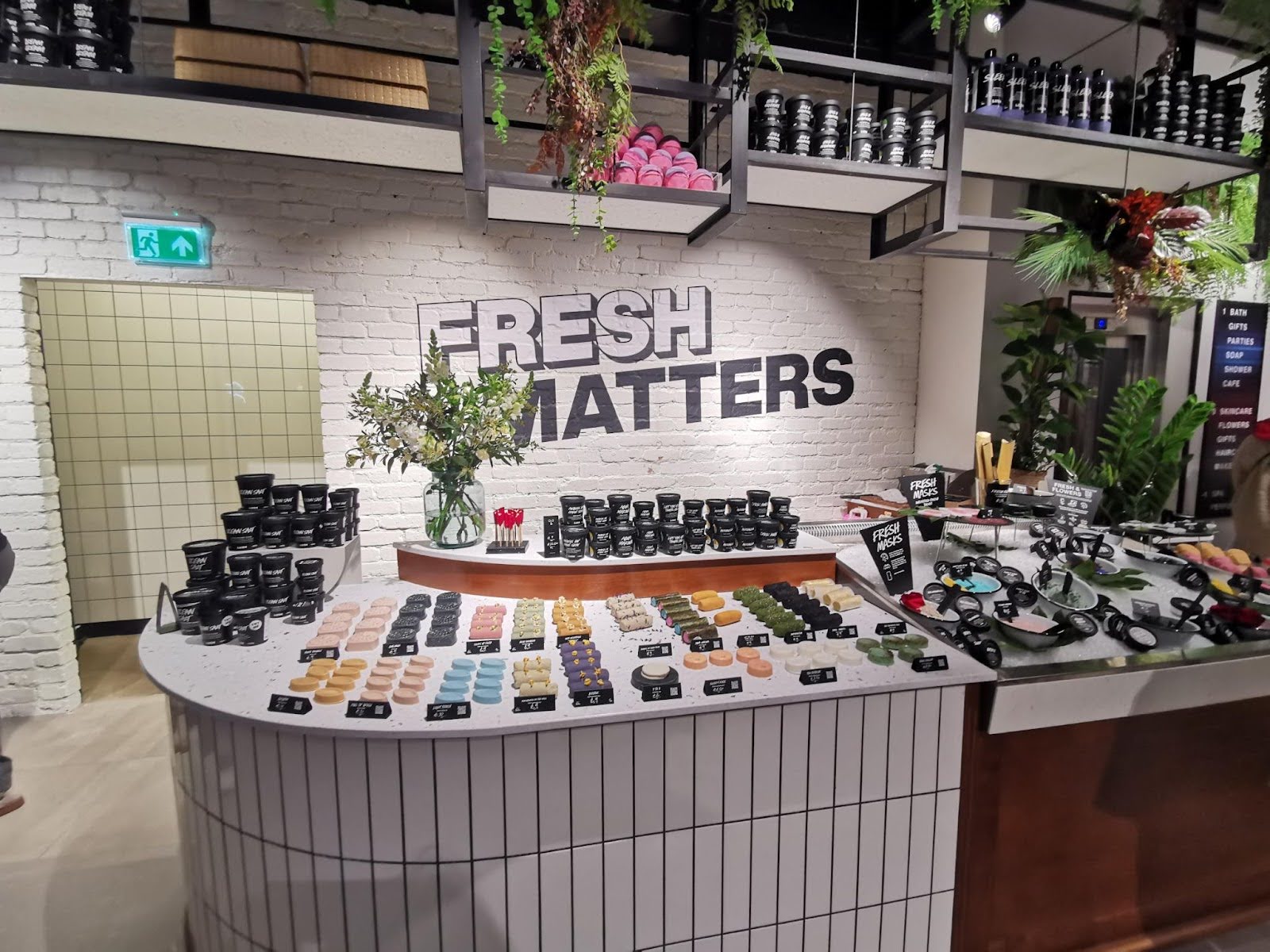 50 Best Luxury Retail Stores - Insider Trends